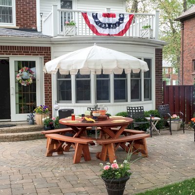 Round Wood Picnic Table with Wheels | Forever Redwood