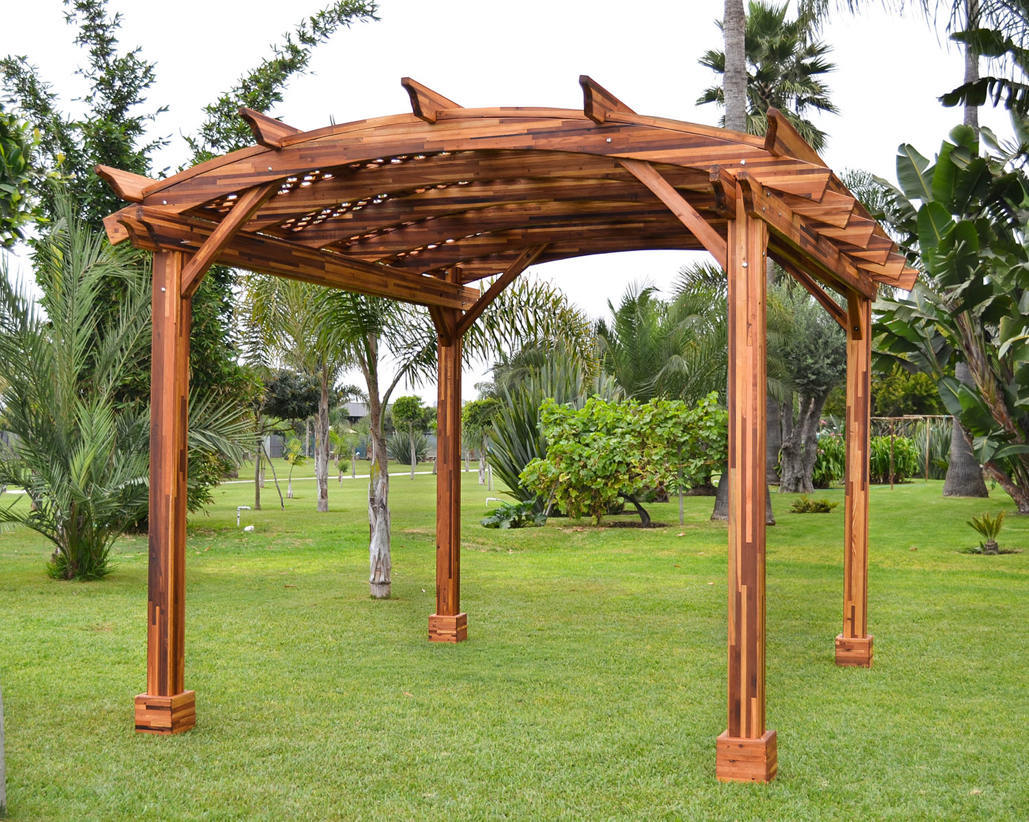 Arched Pergola Kits: Redwood Arched Garden Pergolas