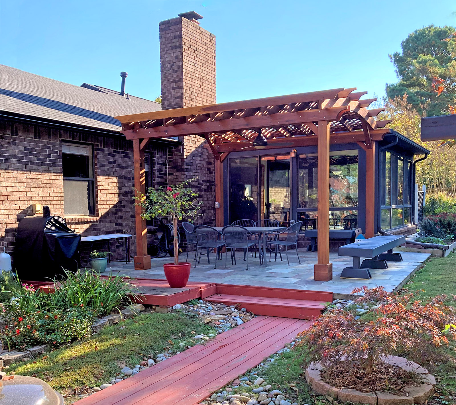 Arched Pergola Kits: Redwood Arched Garden Pergolas