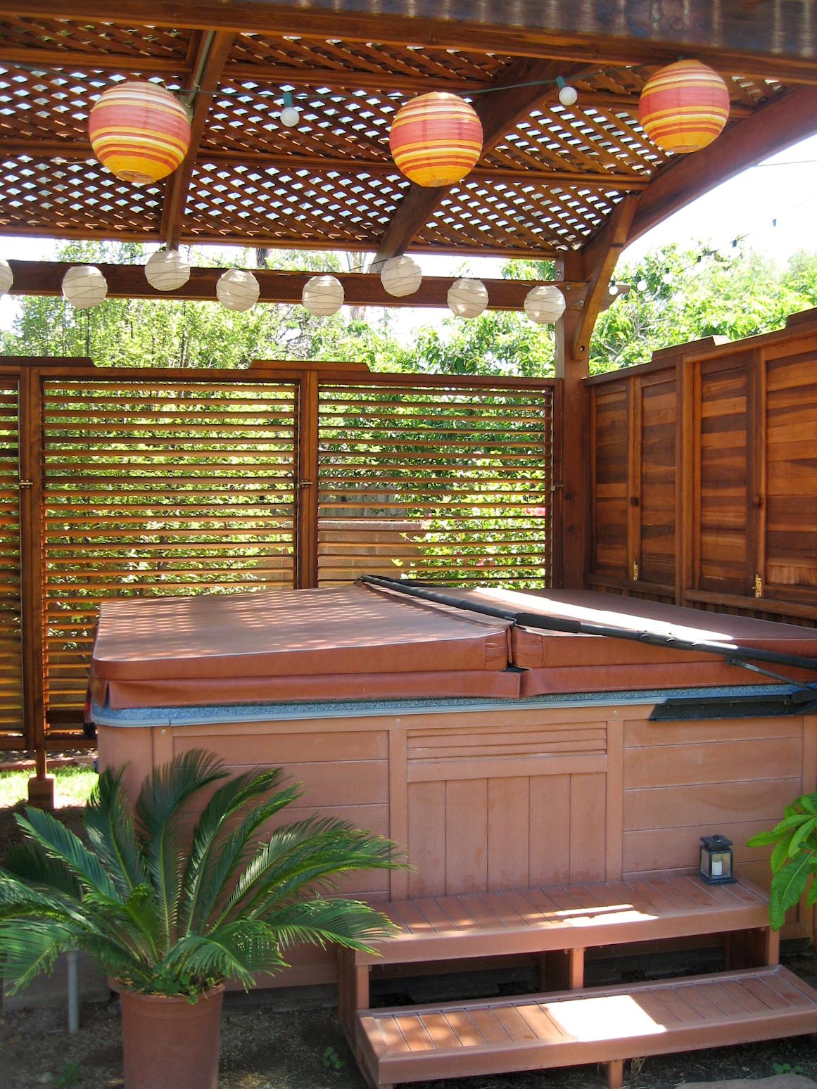 Arched Pergola Kits: Redwood Arched Garden Pergolas