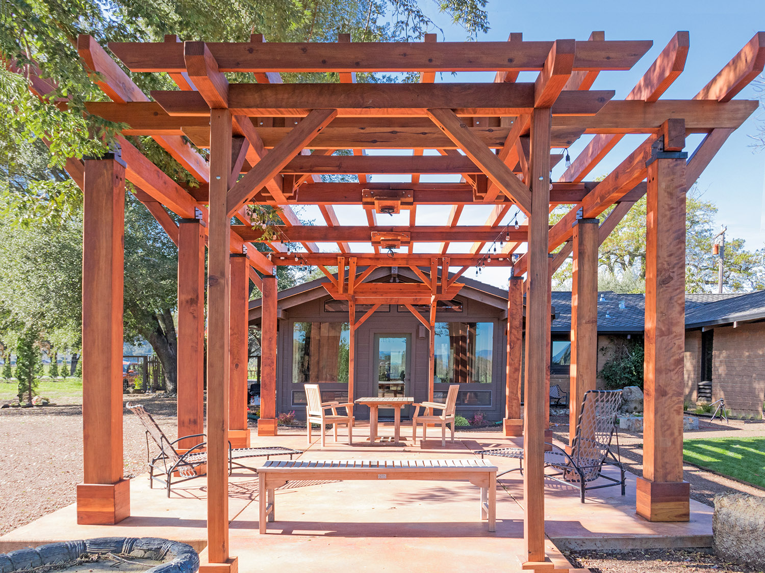 Custom Wooden Pergola: Redwood Pergola Kits all Sizes & Shapes