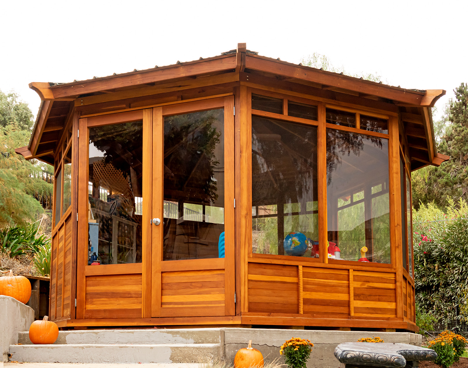 solus gazebo