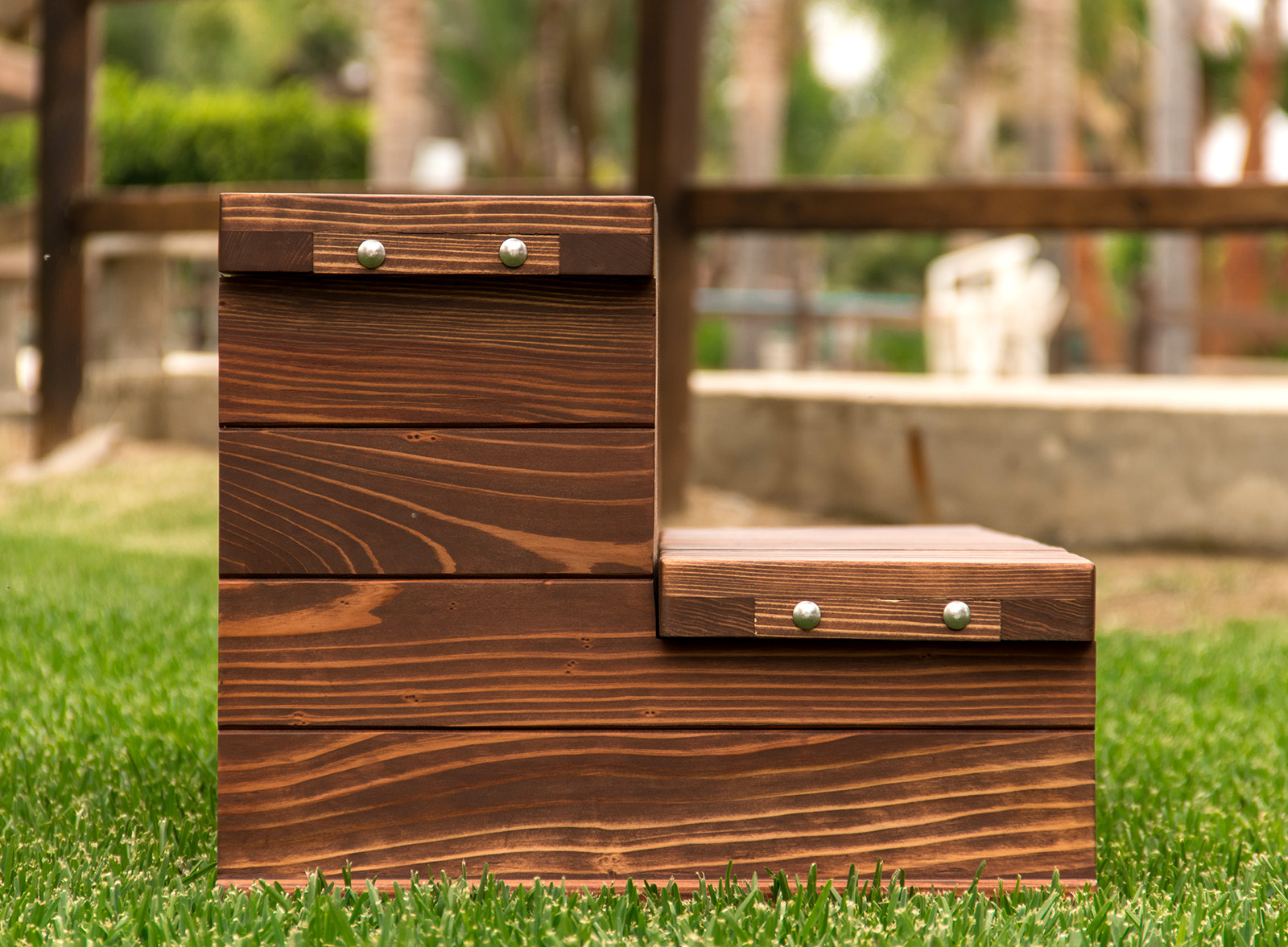 Redwood Spa Steps, Wooden Steps Made of Redwood